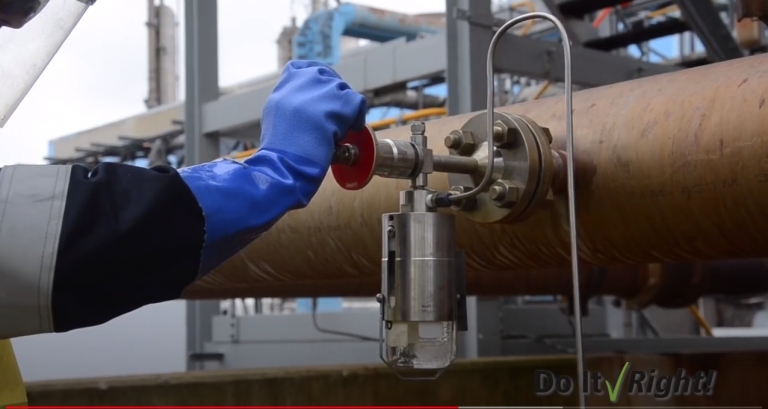 Nitric acid sampling a customer story - Do it right with Dopak